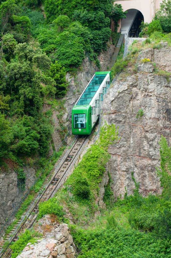 Montserrat Rack Railway: Cremallera de Montserrat - Montserrat ...